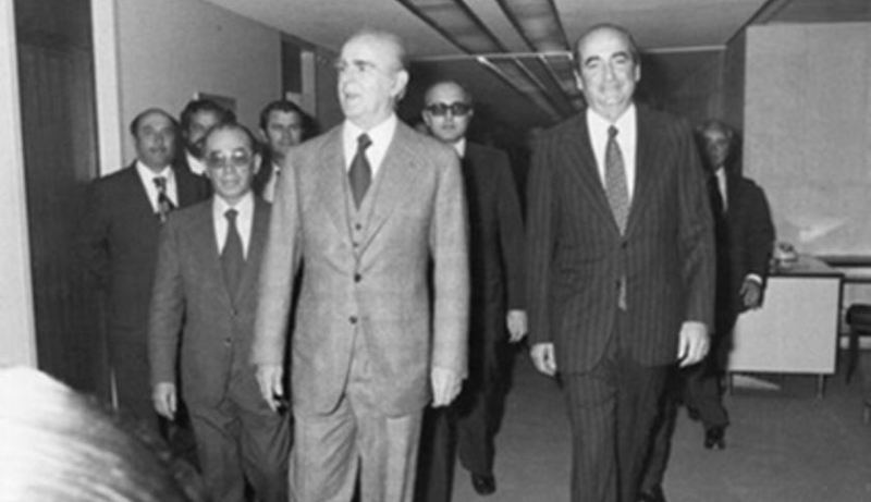 O Μητσοτάκης από το 1977 ζητούσε την άρση της μονιμότητας των δημοσίων ...