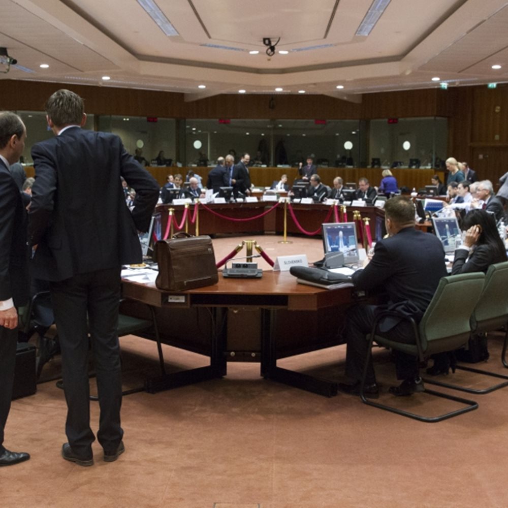 Εγκρίθηκε η εκταμίευση 7 δισ. ευρώ προς την Ελλάδα από το Ecofin μετά ...
