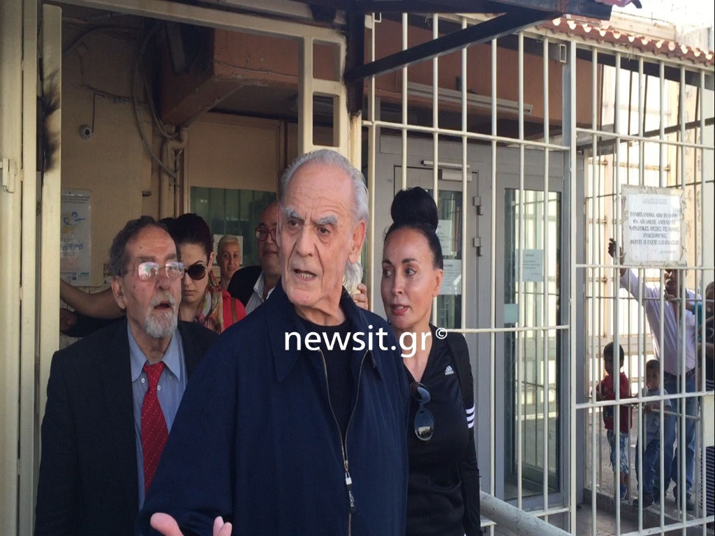 Αποφυλακίστηκε ο Άκης Τσοχατζόπουλος | “Έληξε ο βασανισμός και ...