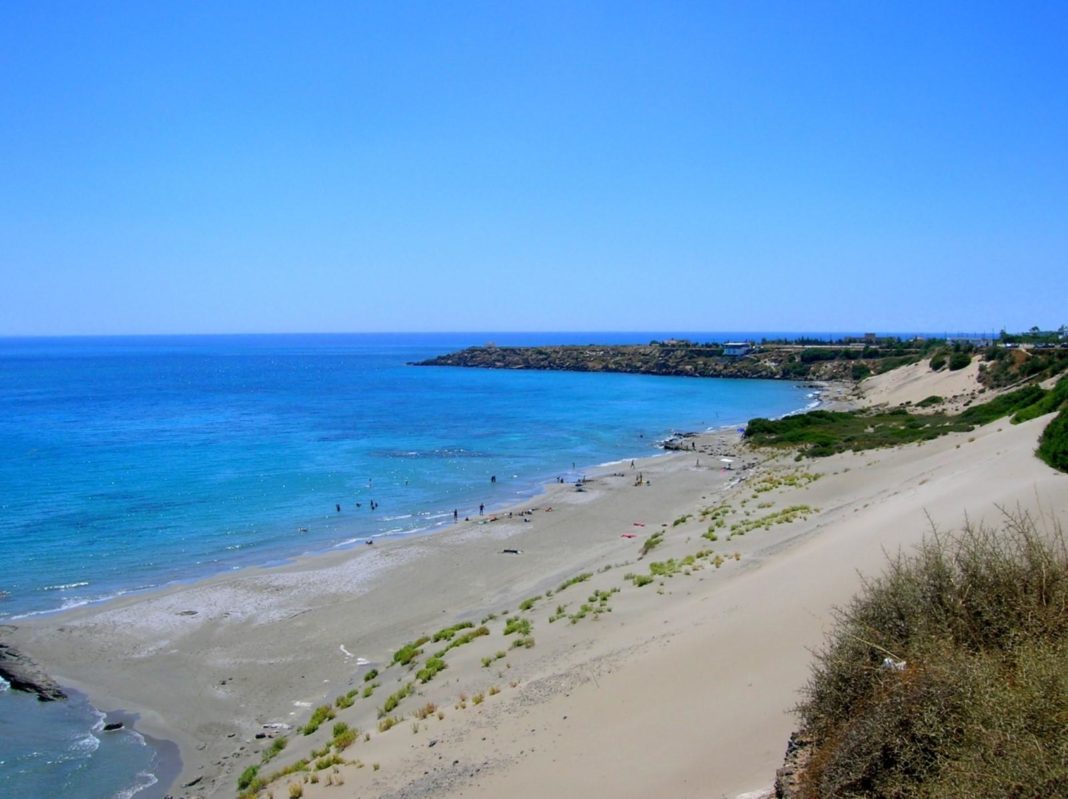 Η άγνωστη παραλία των Χανίων με τους τεράστιους αμμόλοφους | Photos ...