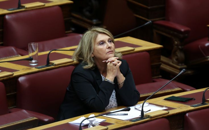 Το λάθος της Σοφίας Βούλτεψη στην ψηφοφορία για τη βουλευτική ασυλία ...