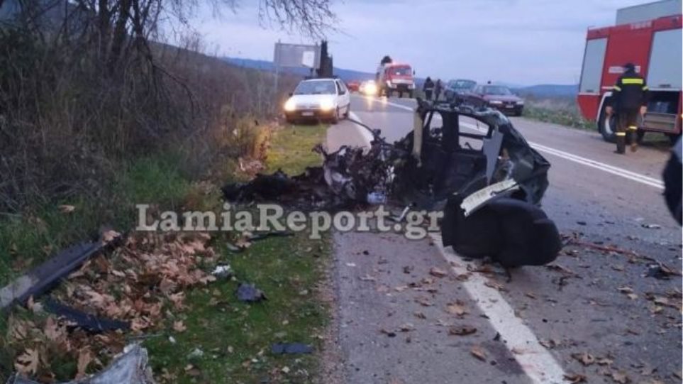 Φοβερό τροχαίο στη Φθιώτιδα με ένα νεκρό και δυο τραυματίες: Αυτοκίνητο ...