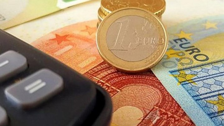 Χρέη στην εφορία: Πώς μπορούν οι οφειλέτες να μπλοκάρουν τις ...