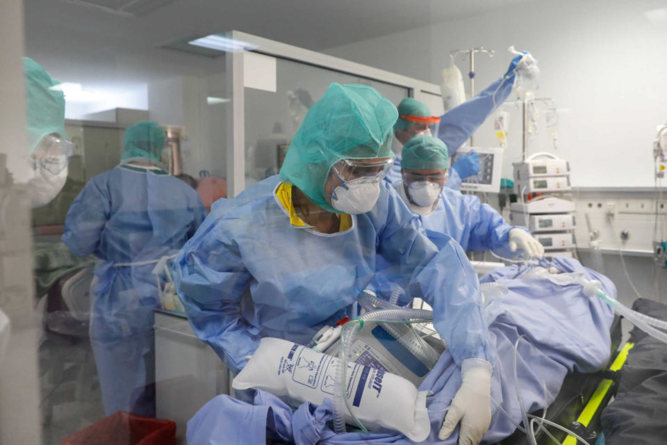 Κρήτη | Βγαίνουν απ’ τη ΜΕΘ Covid μετά από 2,5 μήνες… Το συγκλονιστικό ...