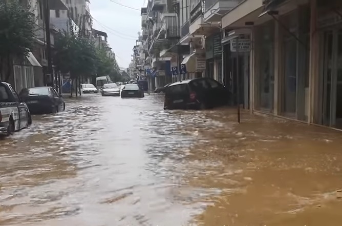 Η Καρδίτσα μετρά τις πληγές της – Συγκλονιστικές φωτογραφίες και βίντεο ...
