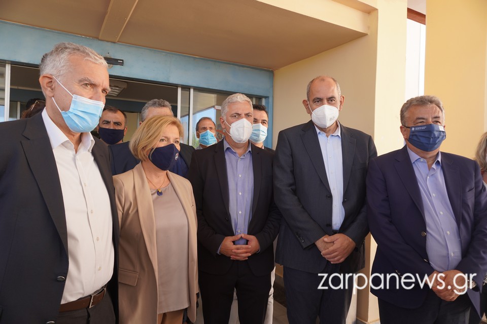 Στα Χανιά η Μίνα Γκάγκα σε σύσκεψη στο Νοσοκομείο: “Να πεισθούν να ...