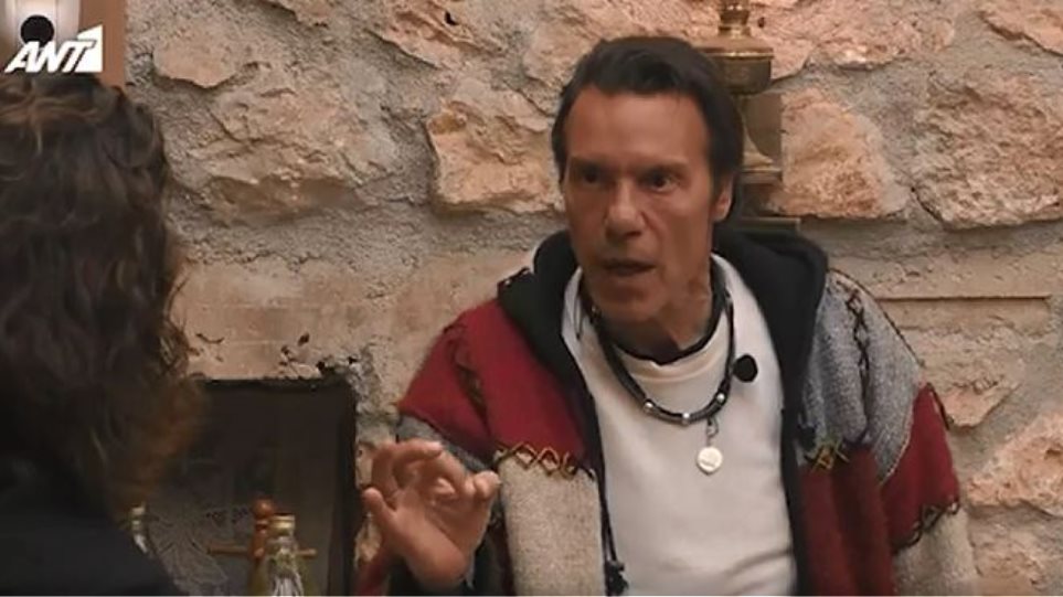 Εκτός εαυτού ο Στράτος Τζώρτζογλου στη «Φάρμα»: «Προδότη, καρφί ...