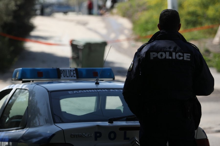 Απίστευτο περιστατικό στην Κρήτη: Δάγκωσε αστυνομικό κατά την διάρκεια ...