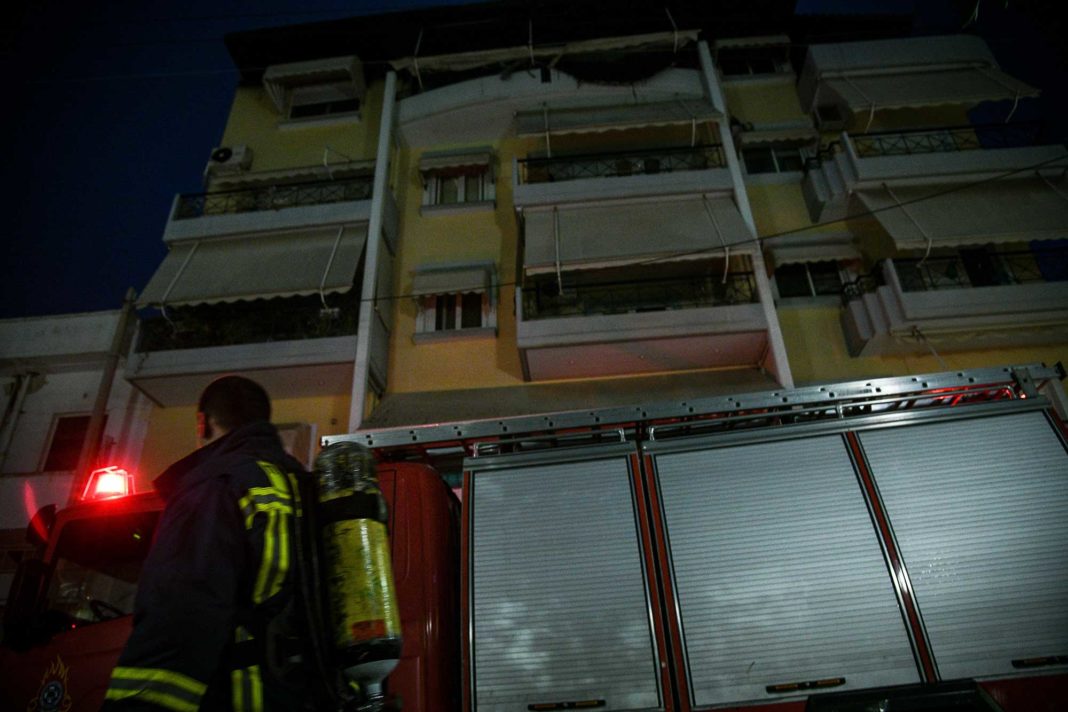 Έπεσε μπαλκόνι πολυκατοικίας στο Χαλάνδρι – Από τον 5ο όροφο κατέληξε ...