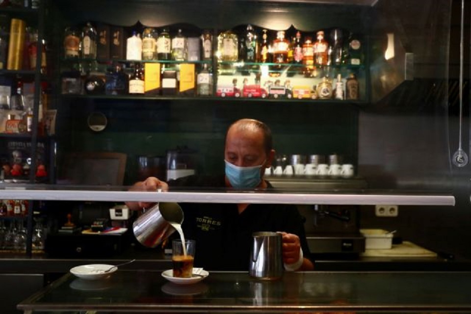 Χανιά | 10.000 ευρώ πρόστιμο σε καφέ μπαρ γιατί παραβίασε το ωράριο για ...