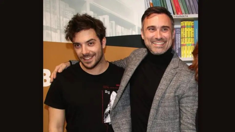 Με δάκρυα στα μάτια ο Γιώργος Καπουτζίδης αποχαιρετά από σκηνής τον ...