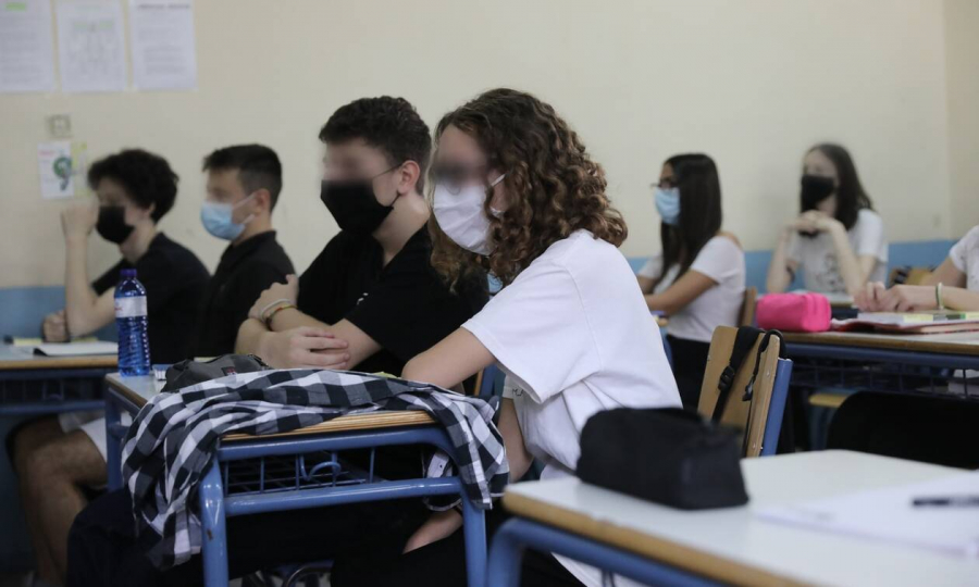 Πώς θα ανοίξουν τα σχολεία – Τα νέα πρωτόκολλα για την επιστροφή των ...