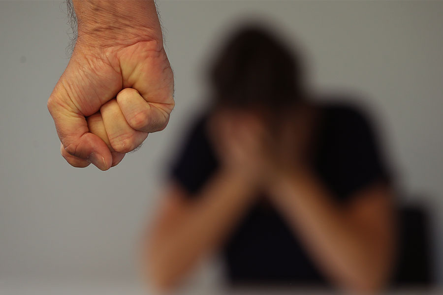 Νέο περιστατικό ενδοοικογενειακής βίας στην Κρήτη – Γυναίκα κατήγγειλε ...