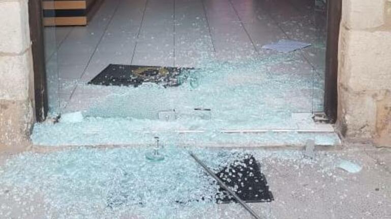 Κρήτη | Πυροβόλησαν και έσπασαν τζαμαρία καταστήματος… μετά από καυγά ...