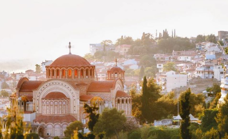 Μια ελληνική πόλη στους 22 πιο υποτιμημένους ταξιδιωτικούς προορισμούς ...
