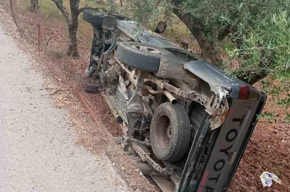 Χανιά | Τροχαίο ατύχημα στα Κεραμειά – Αυτοκίνητο κατέληξε σε ελαιώνα ...
