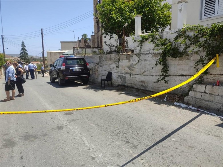 Σοκ: Περιέλουσε τη γυναίκα του με βενζίνη και της έβαλε φωτιά – Δίνει ...
