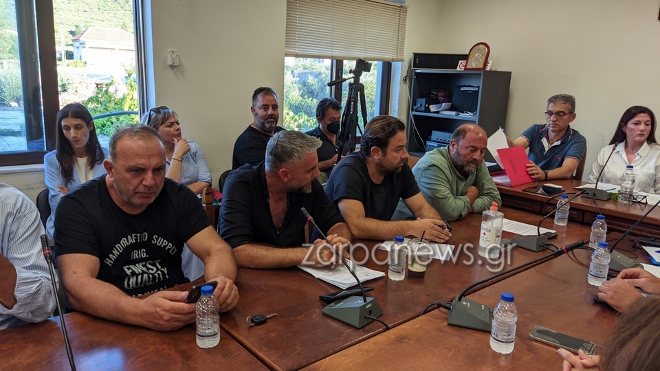 Τοπόλια, Φαλάσσαρνα και κατεδαφίσεις στο επίκεντρο του δημοτικού ...