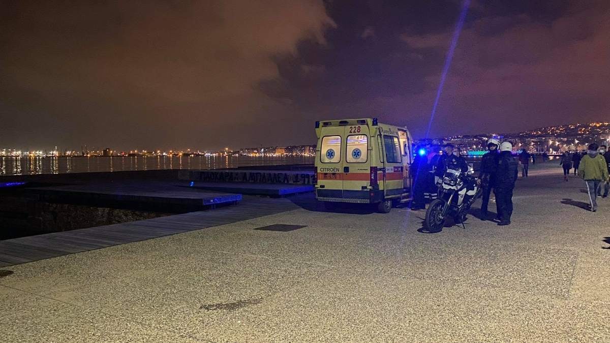 Τραγωδία στη Θεσσαλονίκη: 33χρονος με αναπηρικό αμαξίδιο έπεσε στον ...