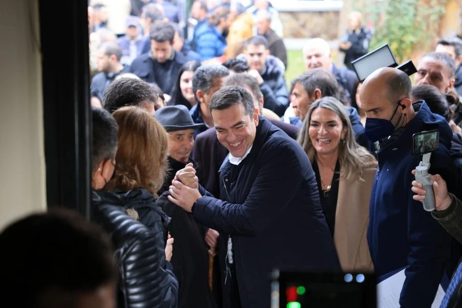 Τσίπρας: Δεν μπορούμε να δεχτούμε ότι συνάνθρωποί μας μένουν αβοήθητοι ...