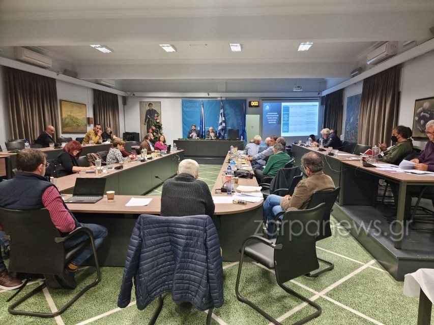 Σημανδηράκης: «Σήμερα μιλάει η πολιτική ηθική» – Αντιπαράθεση για τα ...