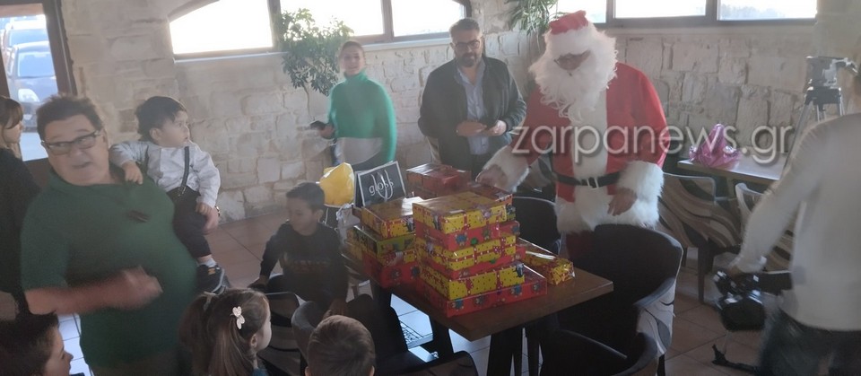 Ήρθε ο Άη Βασίλης για τα παιδιά των δημοσιογράφων στα Χανιά | Photos ...