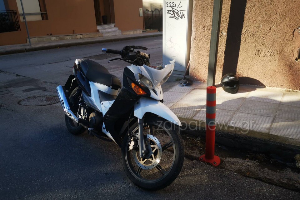 Χανιά | Απίθανο τροχαίο: Σύγκρουση αυτοκινητου με… δύο μηχανάκια ...
