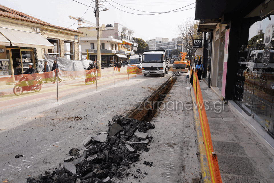 Ταλαιπωρία στο κέντρο των Χανίων – Ξανάρχισαν τα έργα της ΔΕΥΑΧ στην ...