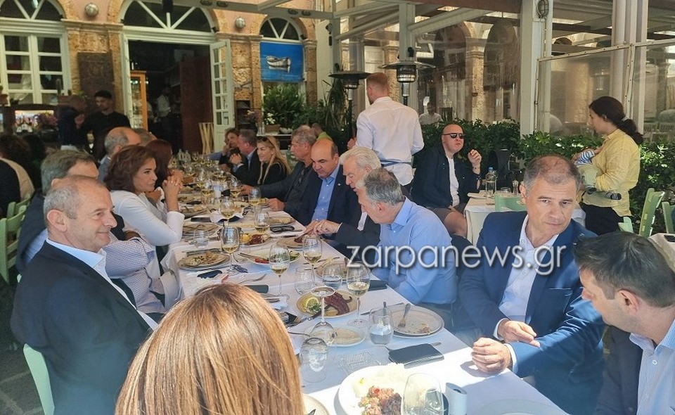 Τα ψάρια του Ροκάκη στο Λιμάνι με Ντόρα, Σέβη και Μασούτη | Photos ...