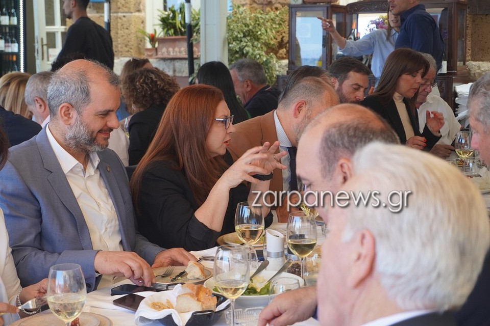 Τα ψάρια του Ροκάκη στο Λιμάνι με Ντόρα, Σέβη και Μασούτη | Photos ...