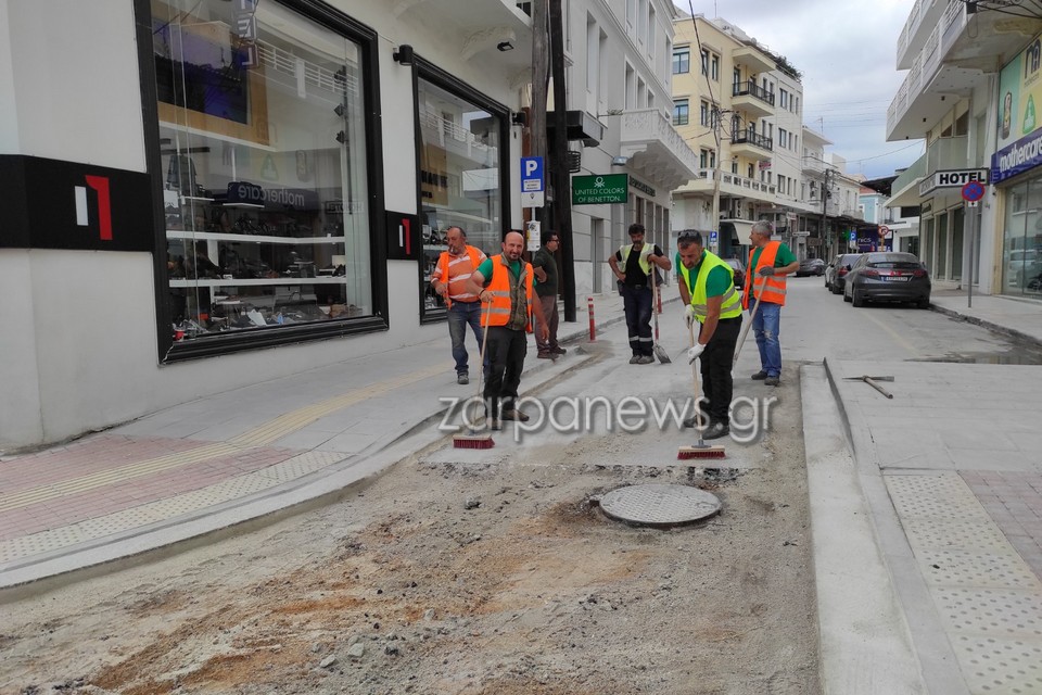 Ξεκίνησαν οι εργασίες ασφαλτόστρωσης στο κέντρο των Χανίων – Κλειστές ...