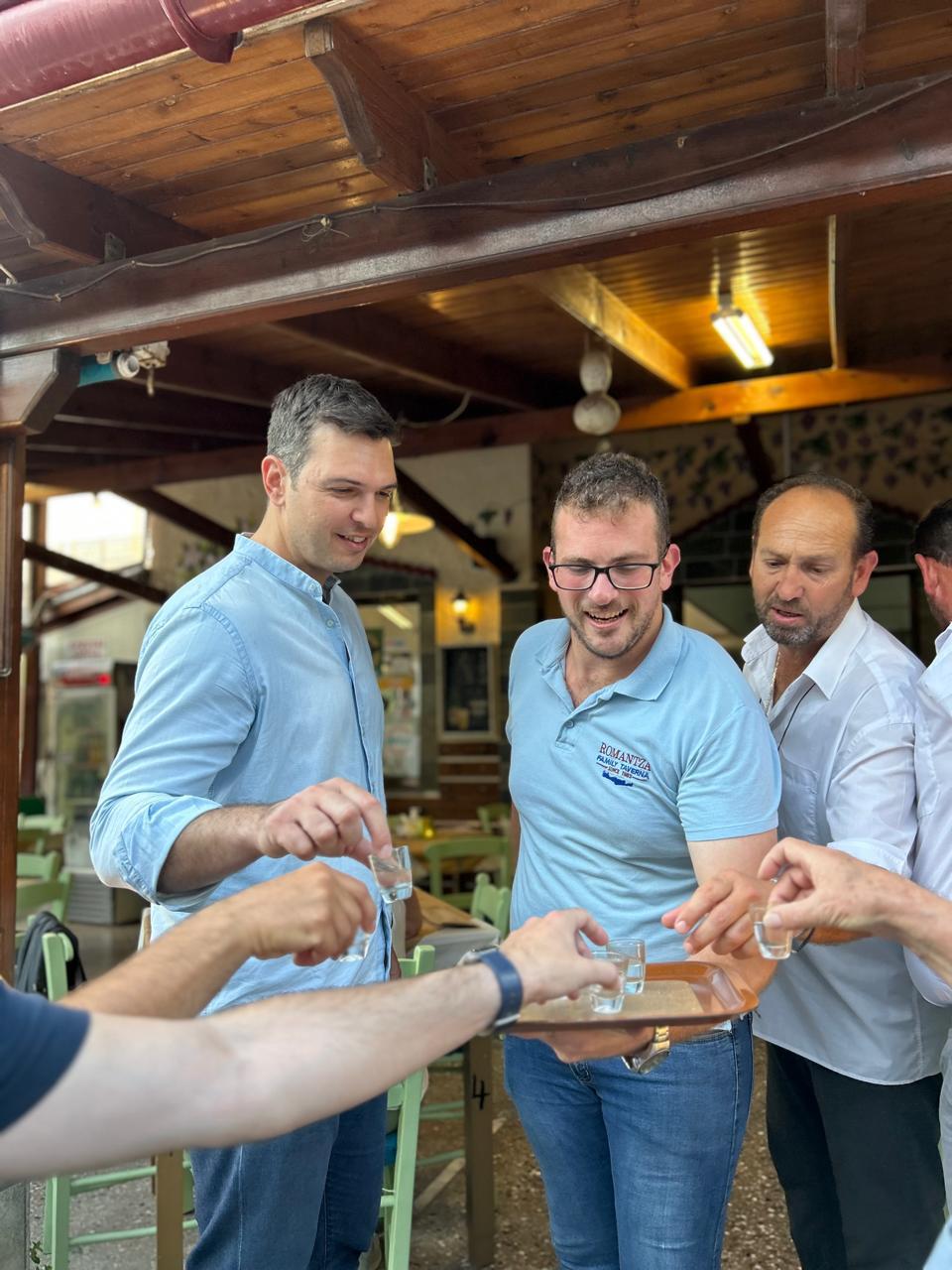 Σε Αγία Μαρίνα και Πλατανιά ο Αλέξανδρος Μαρκογιαννάκης – Συζήτησε για ...