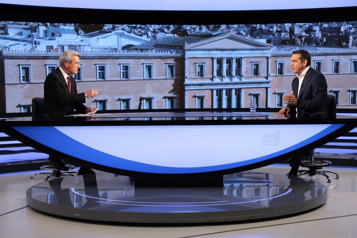 «Μπλε βελούδο» και «Αγρια Συμμορία» – Ο Χατζηνικολάου με Μητσοτάκη και ...