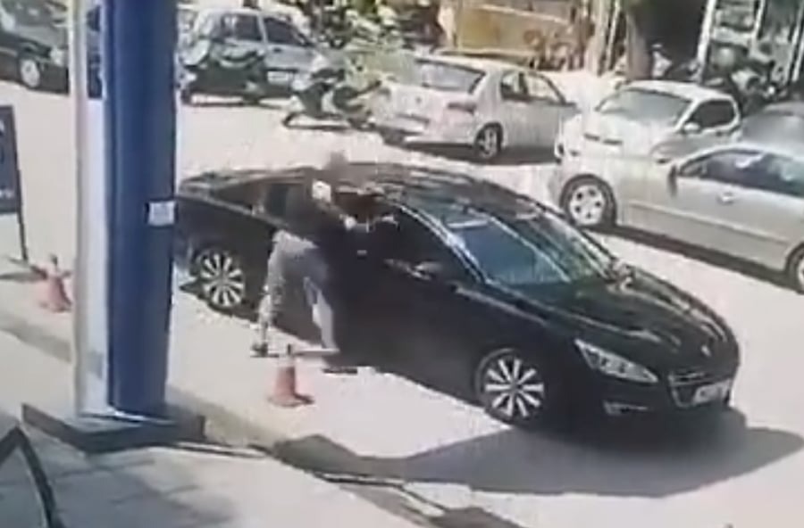 Προσοχή σκληρό βίντεο: Η στιγμή που εκτελείται ο 50χρονος στη ...