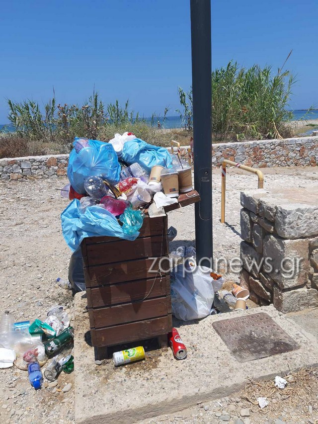Χανιά | Αγανακτισμένοι κάτοικοι της Νέας Χώρας: «Σκουπίδια παντού ...