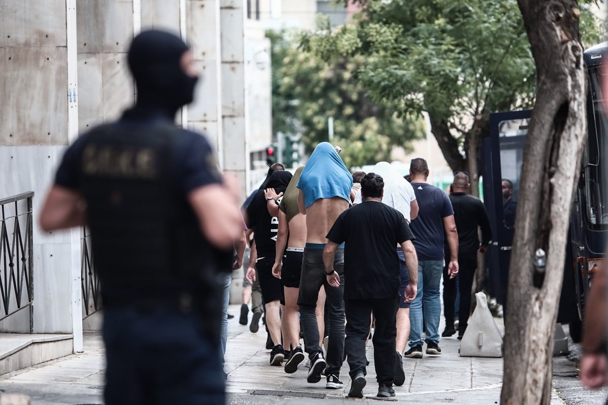 Η ΕΛΑΣ στα «τάγματα εφόδου» των χούλιγκανς: Οι ηγέτες, τα social media ...