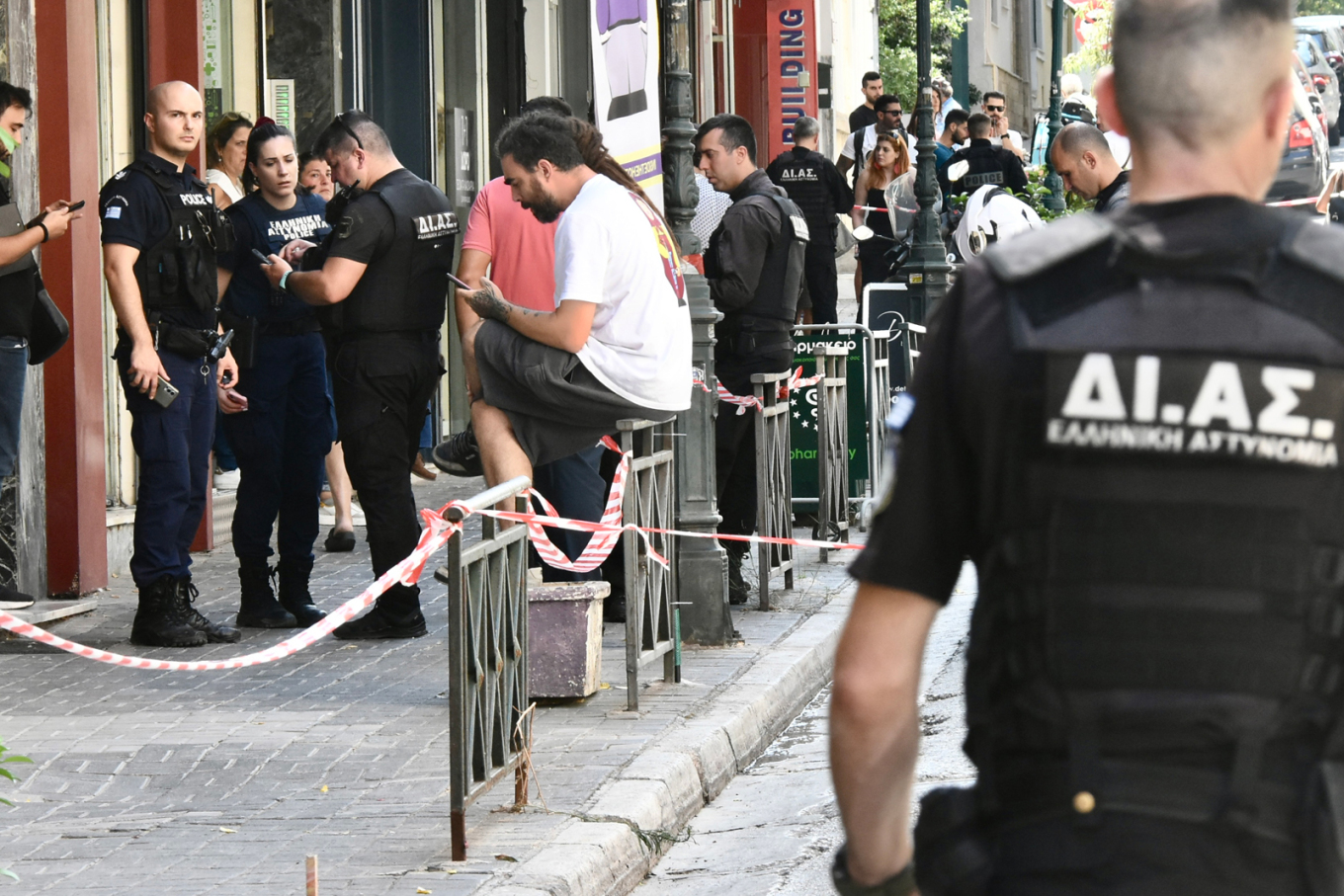 Σοκ στον Πειραιά: Ηλικιωμένος σκότωσε 39χρονο υπάλληλο πάρκινγκ γιατί ...
