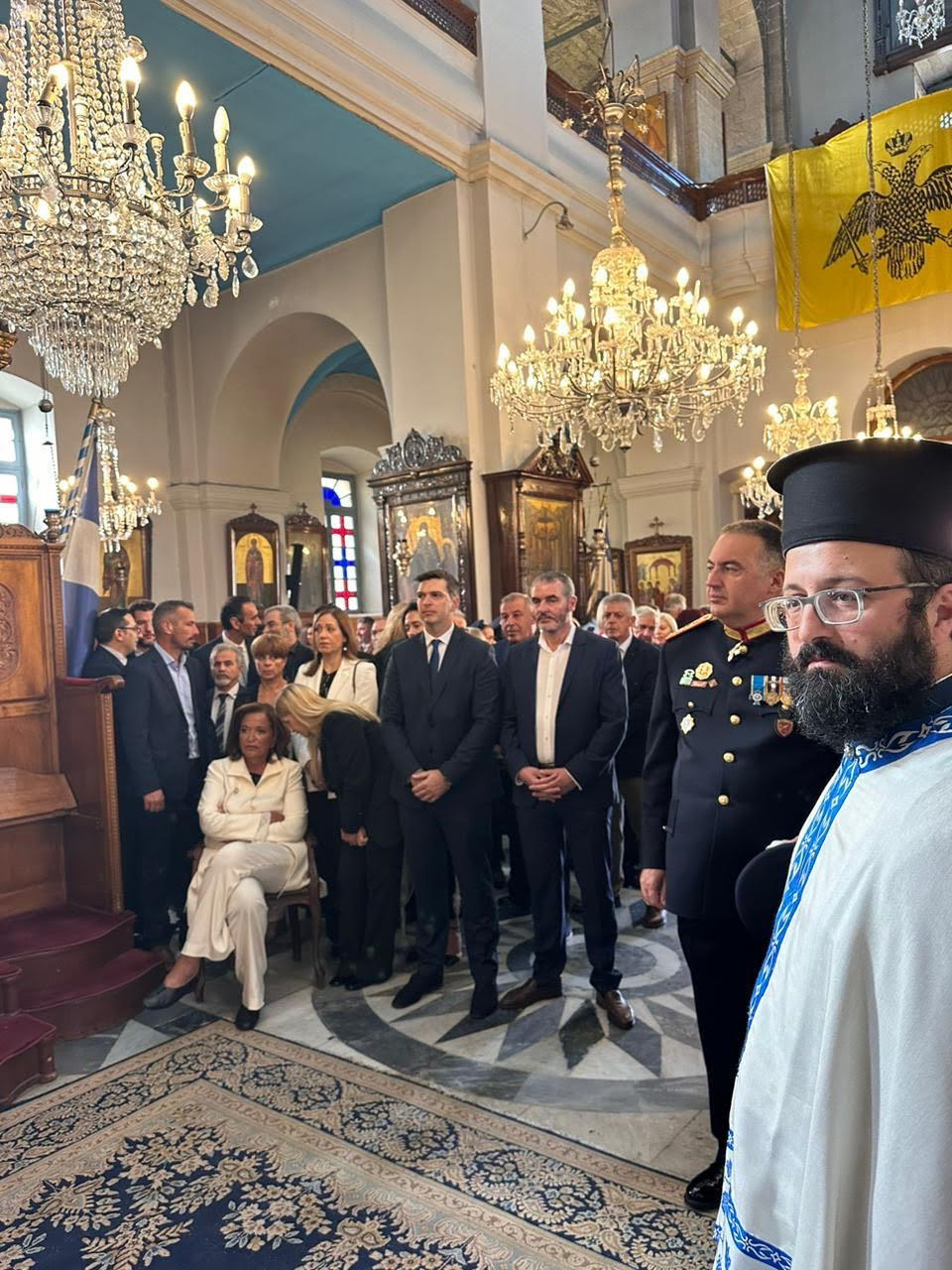 Ο βουλευτής Χανίων Αλέξανδρος Μαρκογιαννακης στις εορταστικές ...