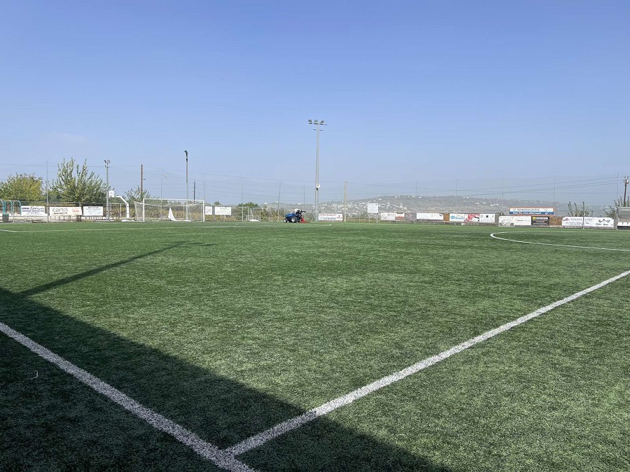 Σε εξέλιξη εργασίες συντήρησης στα γήπεδα ποδοσφαίρου του Δήμου Χανίων ...