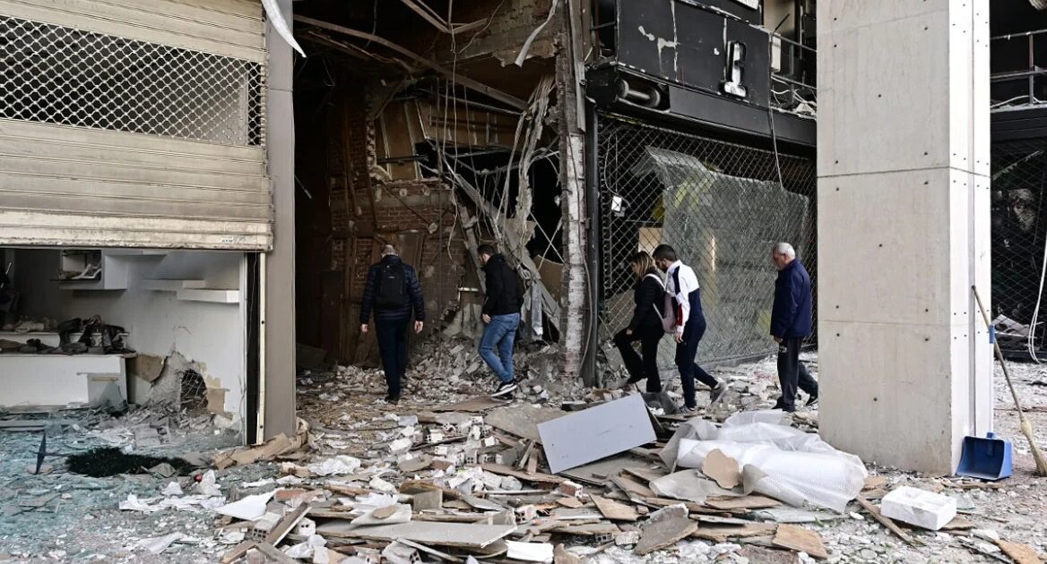 Πειραιάς: Με μεγάλη ποσότητα εκρηκτικών η βόμβα | Photos + Video ...