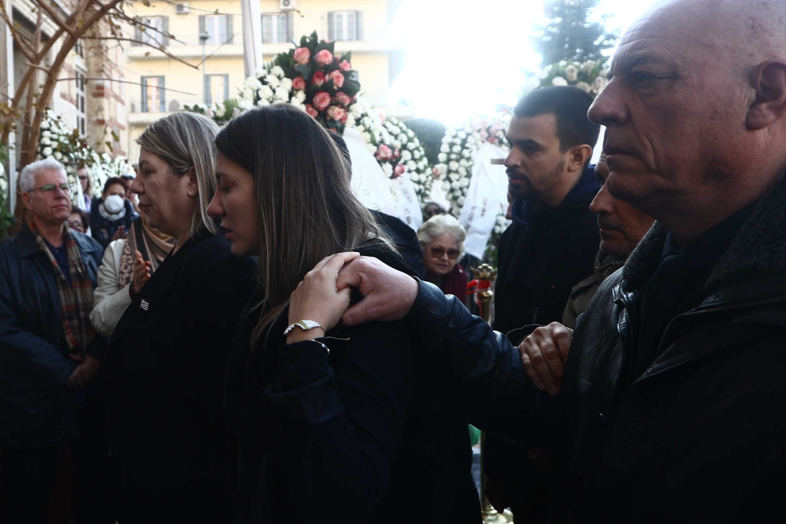 Συντετριμμένη η οικογένεια του Γιώργου Λυγγερίδη – Στην κηδεία του ο ...