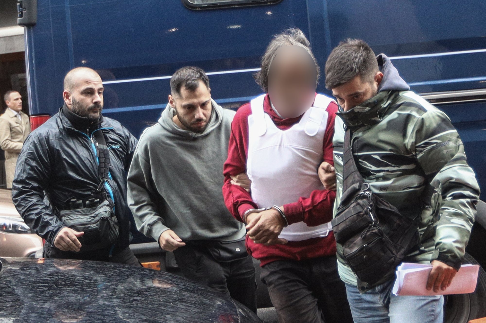 Σαλαμίνα: Είχε καταδικαστεί για ενδοοικογενειακή βία το 2019 ο δράστης ...