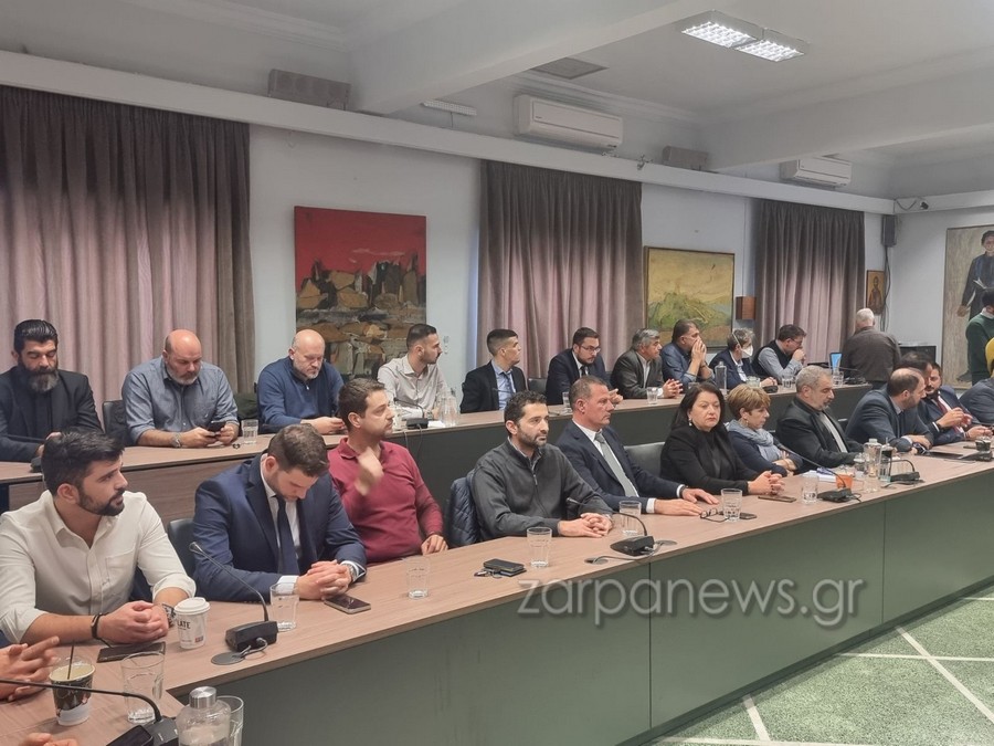 3 παρατάξεις, 43 δημοτικοί σύμβουλοι, 14 αντιδήμαρχοι: Αυτό είναι το ...