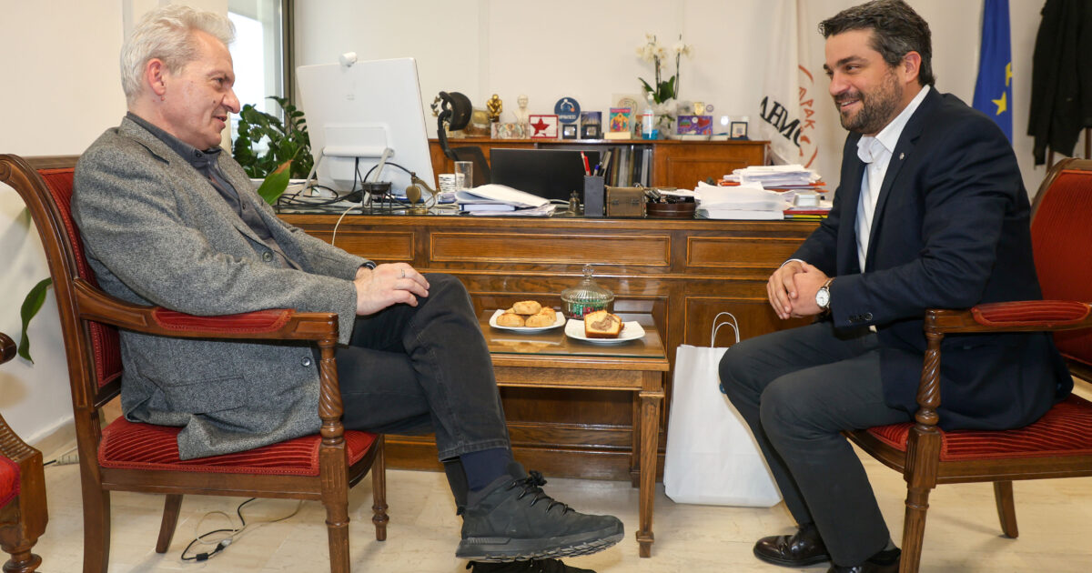 Στο δημαρχείο Ηρακλείου ο Παναγιώτης Σημανδηράκης – Συναντήθηκε με τον ...