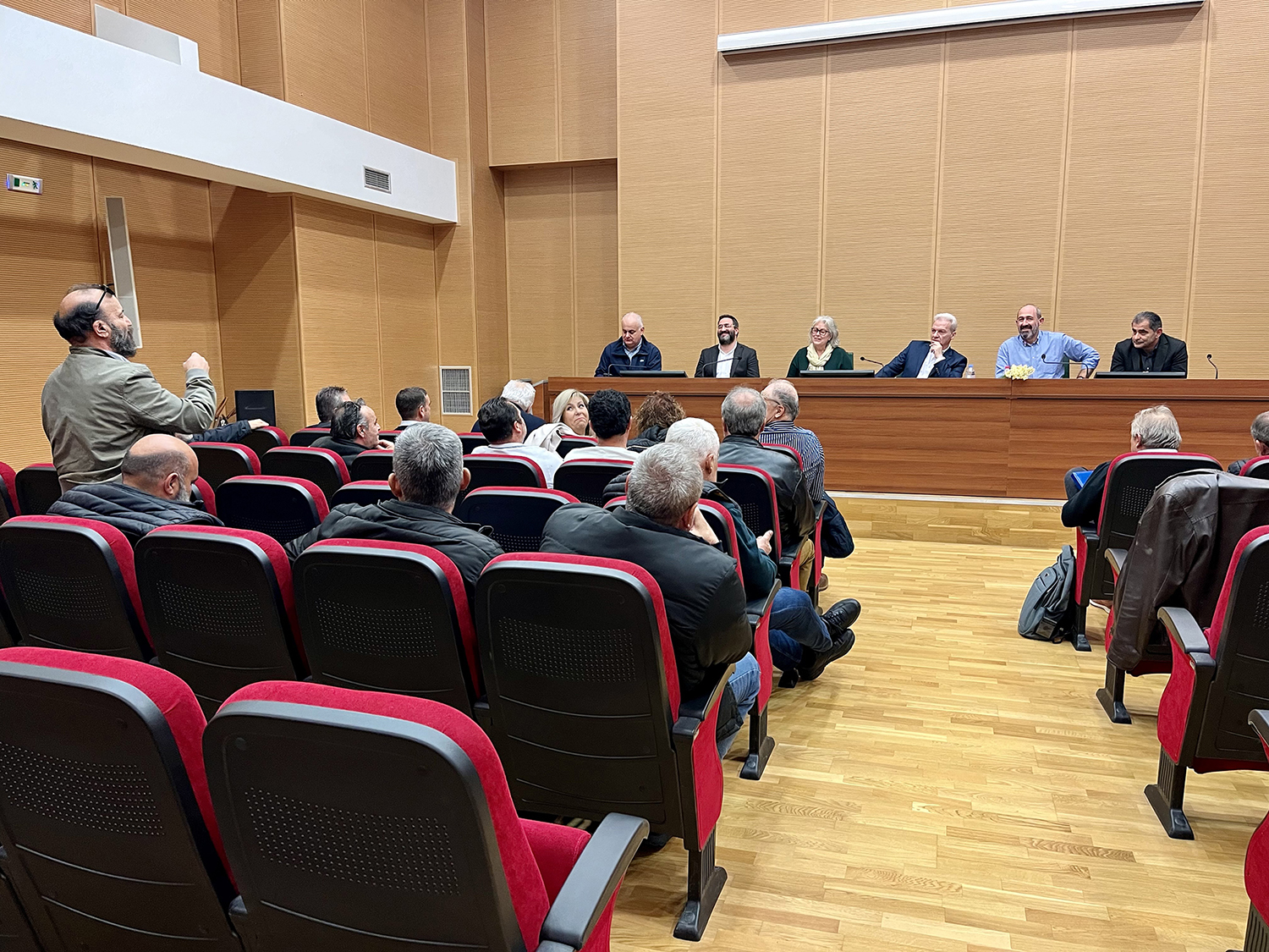 Συνάντηση του δημάρχου Αλέξη Καλοκαιρινού με τους προέδρους όλων των ...