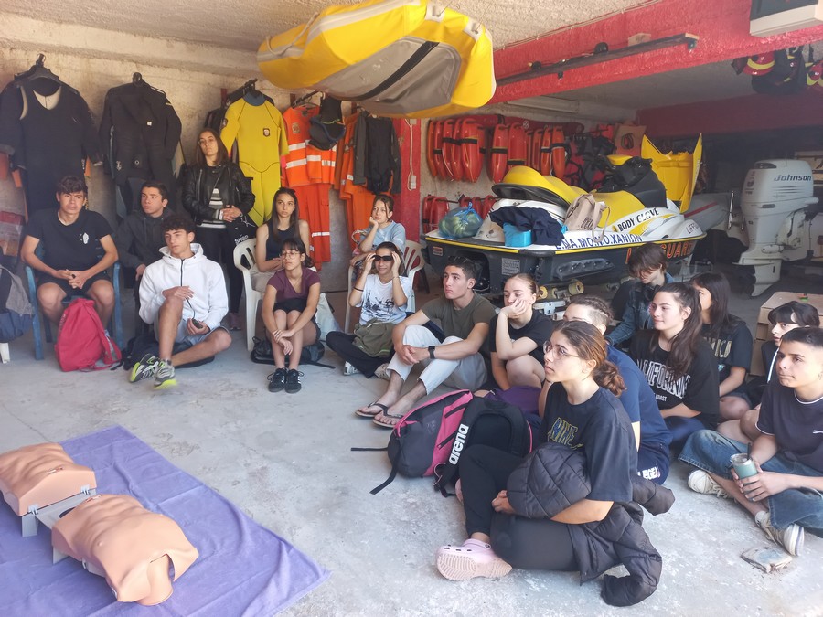 Μαθητές του Μουσικού Σχολείου Χανίων έμαθαν ΚΑΡΠΑ σε συνεργασία με τον ...