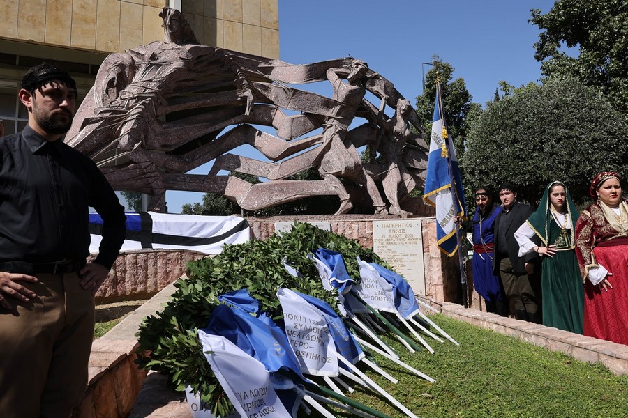Κρήτη | Συγκίνηση και μνήμη – Διακόσια χρόνια από το Ολοκαύτωμα του ...