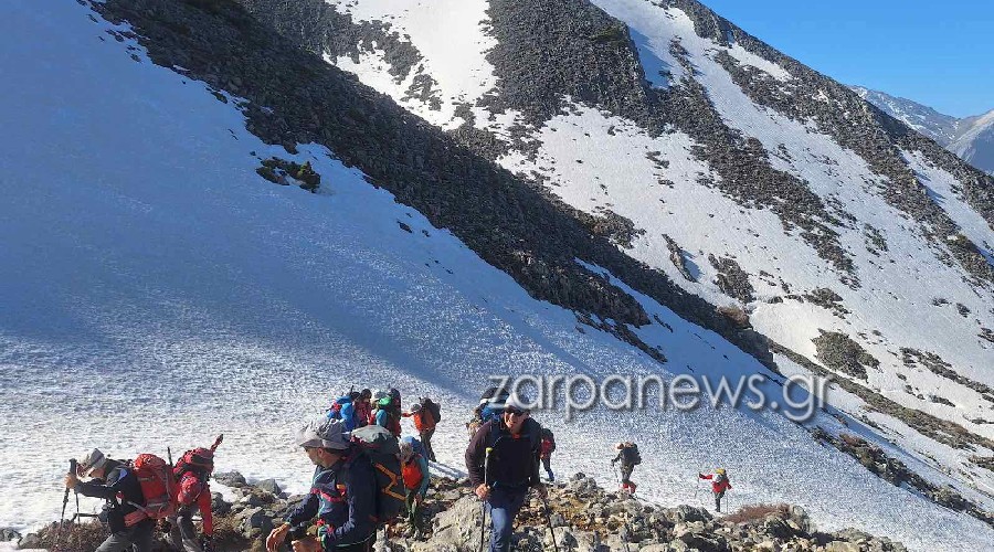 Χανιά | Ορειβάτες από την Ισπανία στα πανέμορφα Λευκά Όρη – Μαζί τους ...