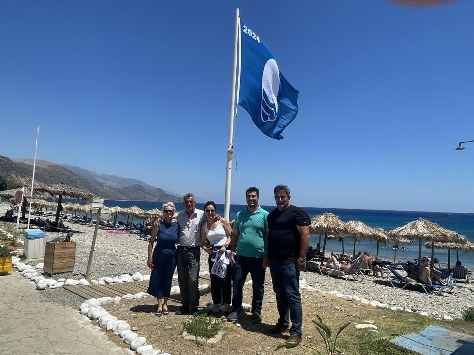 Χανιά | Τέσσερις γαλάζιες σημαίες στις παραλίες του δήμου Καντάνου ...