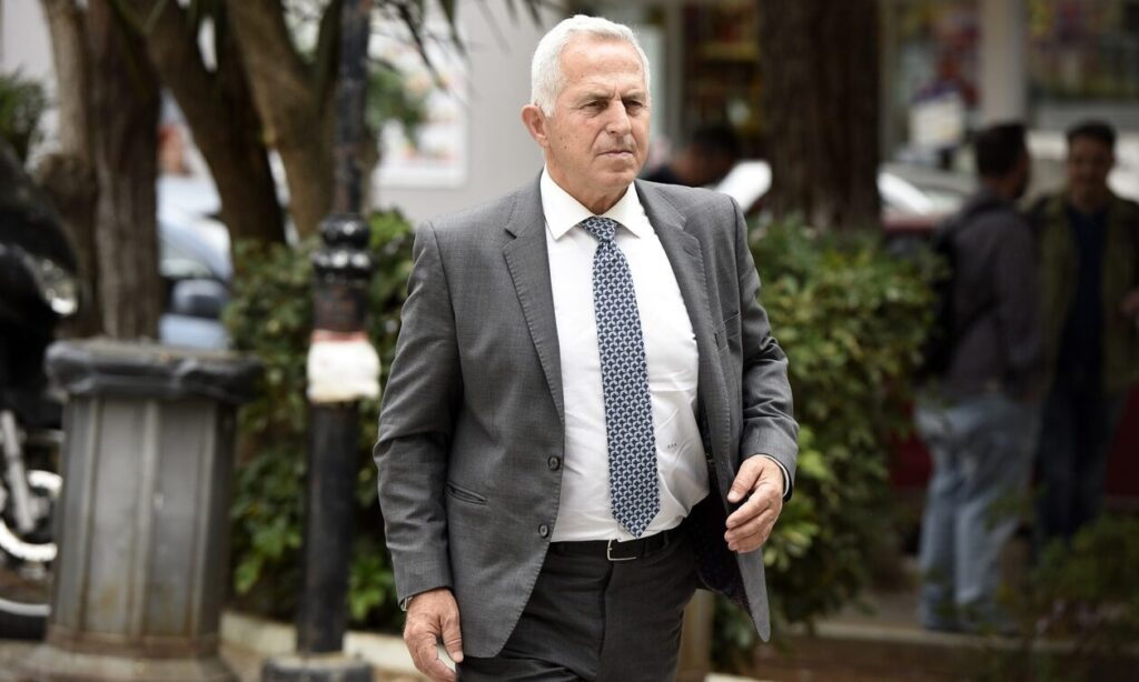 Ευάγγελος Αποστολάκης: “Για 4η χρονιά στα κοντέινερ οι σεισμόπληκτοι ...